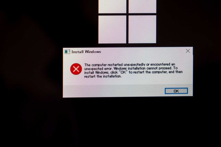 Windows 11 / 10 初期化の途中にエラー画面が消えなくなってしまった事象を解決！